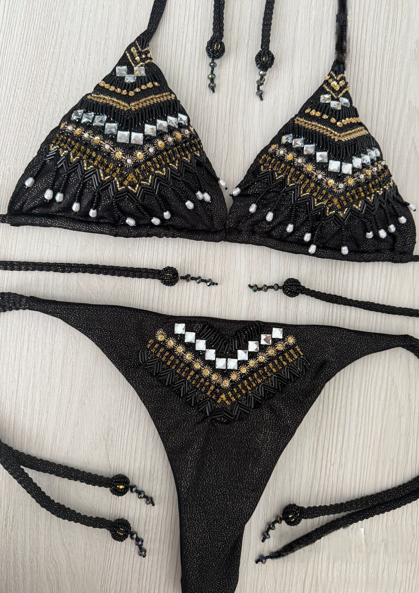 SAHARA NEGRO – bikinismeraki